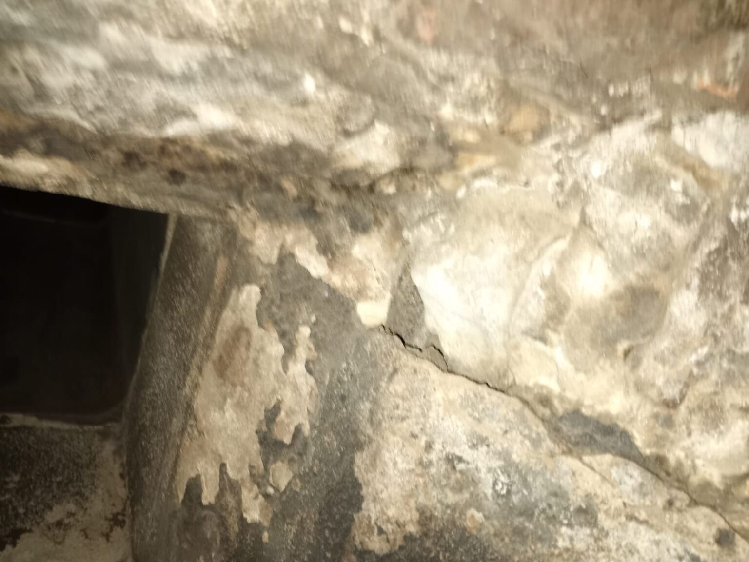 Parging smoke chamber 2 - Masters Chimney & Hearth