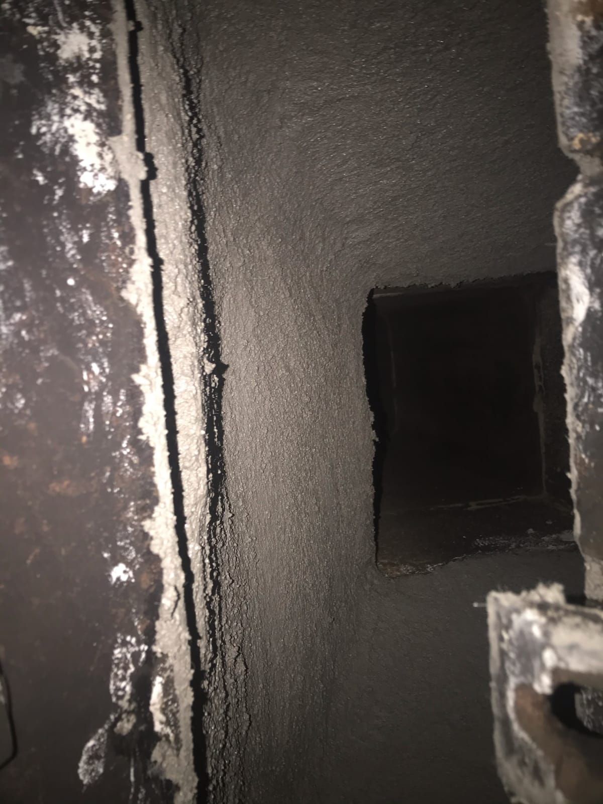 Parging smoke chamber 2 - Masters Chimney & Hearth